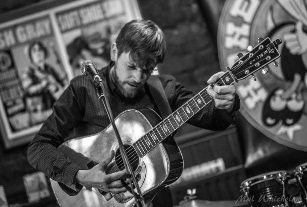 #NewAlbum – Tom Townsend, ‘Leave It Up To Me’ – Unfashionablemale